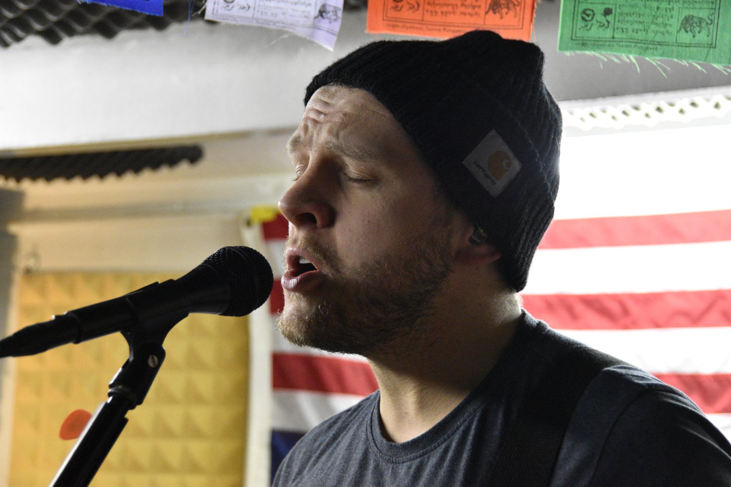 "Firstbon Unicorn" bringt erstes Album auf den Markt