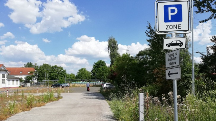 Perfekt für Pendler: Rund 300 Stellplätze am Bahnhof Maintal-Ost