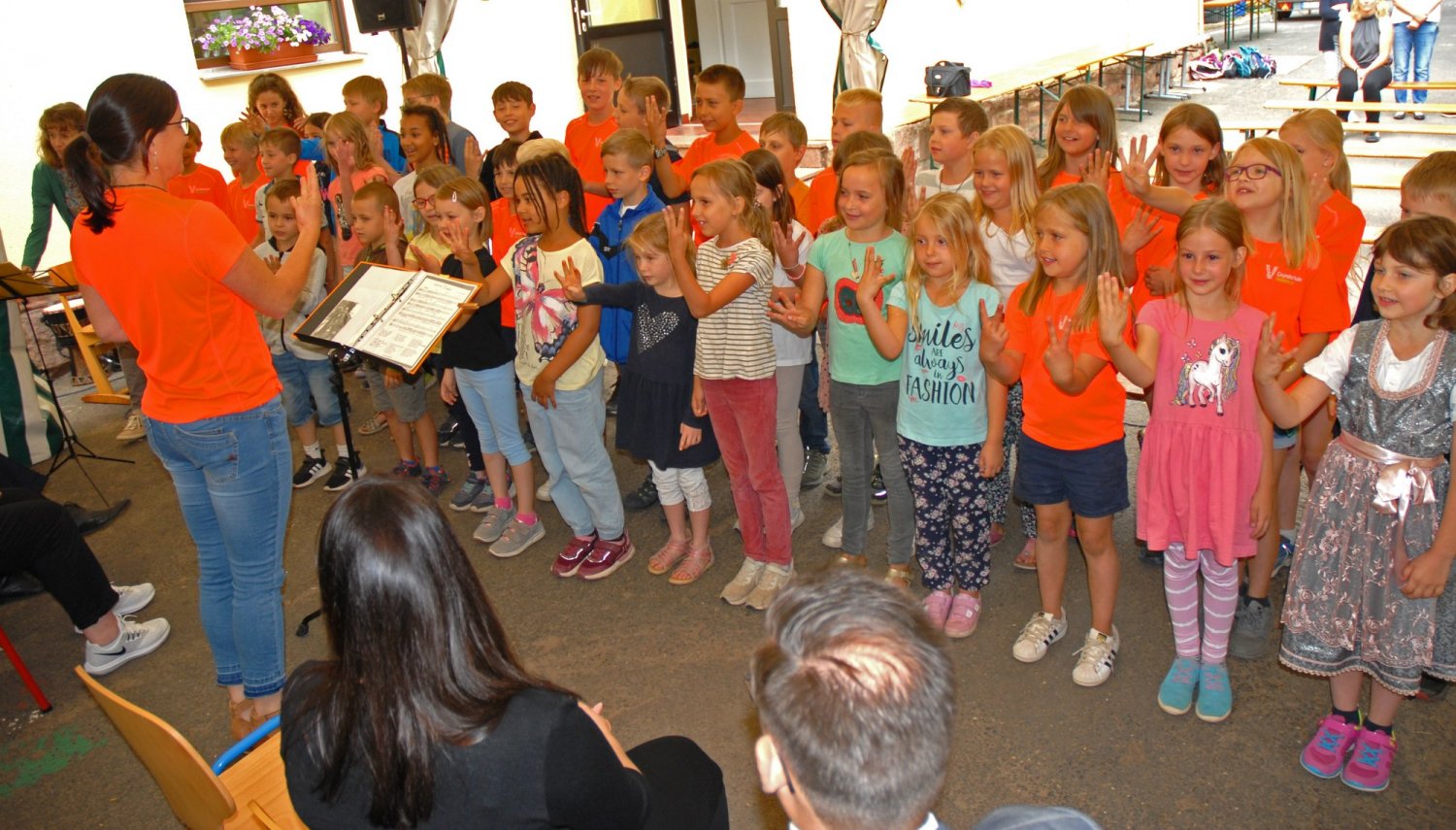 Langjährige Schulleiterin Sabine Jahn emotional verabschiedet