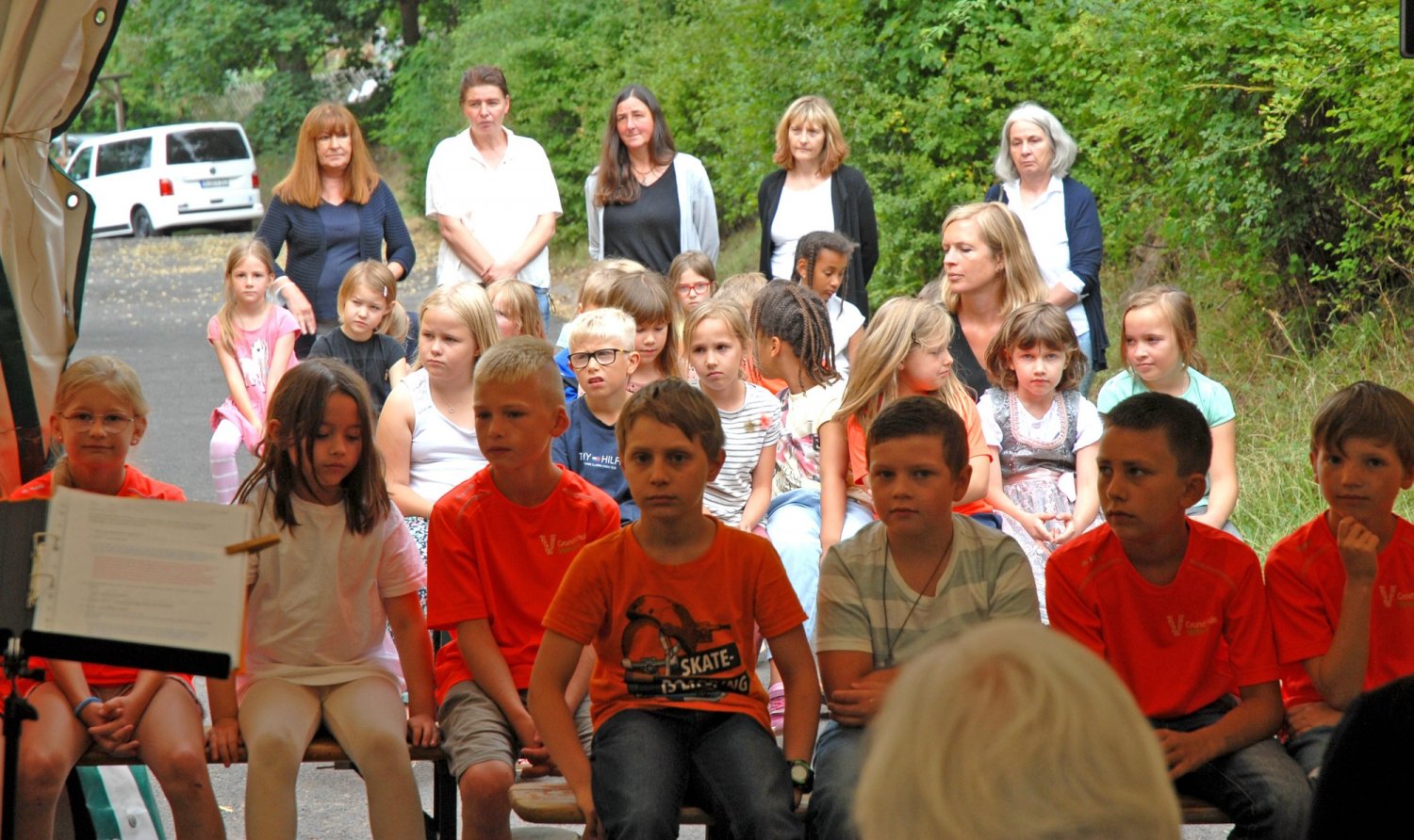 Langjährige Schulleiterin Sabine Jahn emotional verabschiedet