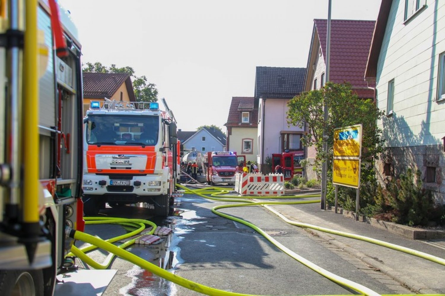 In Geroda: Erst brennt die Scheune, dann fünf Gebäude