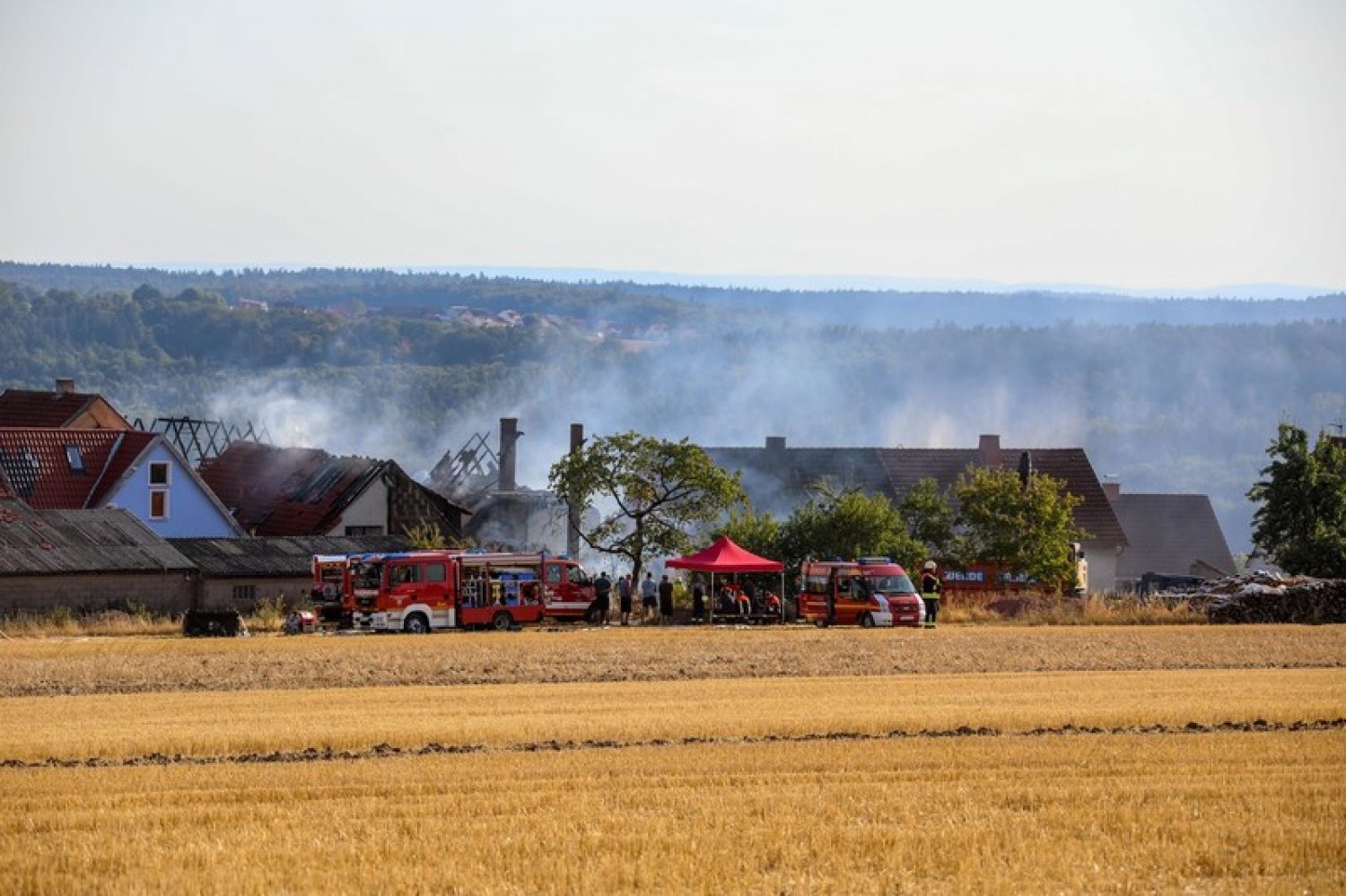 In Geroda: Erst brennt die Scheune, dann fünf Gebäude